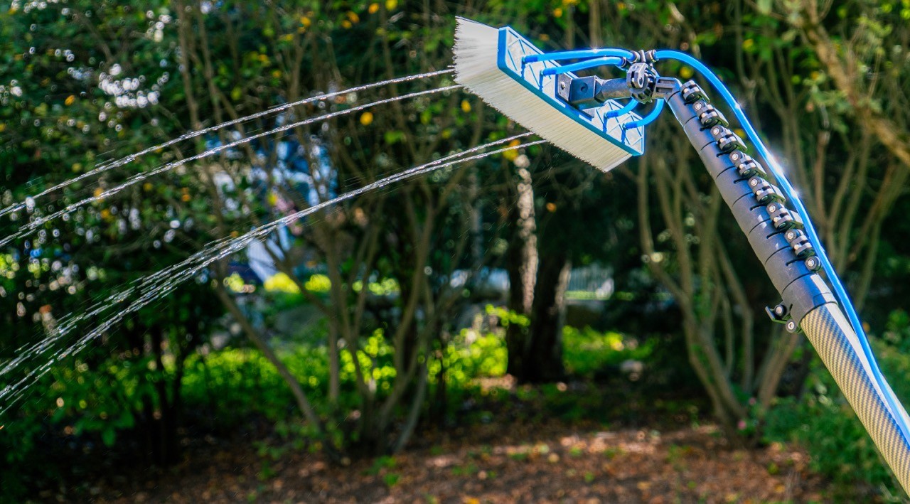 Water Fed Poles | Pure Water Power